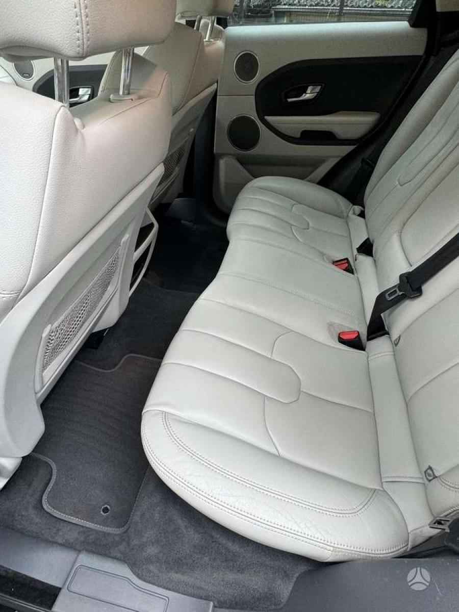 Melns Land Rover Range Rover Evoque 2015 Kauņa, ar dzinēja tilpumu 2.18 L un nobraukumu 152 tūkst. km par 10000 €, foto 15 vietnē AUTOMOTO.COM.LV