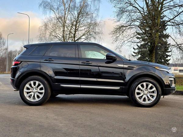 Black Land Rover Range Rover Evoque 2016 in Taurage, with an engine capacity of 2.00 L and mileage of 118 thousand km for 9400 €, photo 4 on AUTOMOTO.COM.LV
