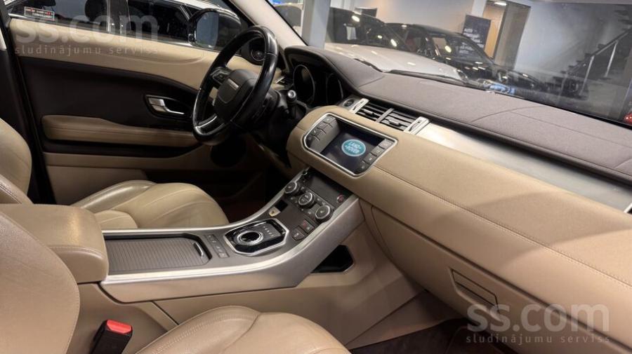 Black Land Rover Range Rover Evoque 2016 in Riga, with an engine capacity of 2.00 L and mileage of 88 thousand km for 13990 €, photo 11 on AUTOMOTO.COM.LV