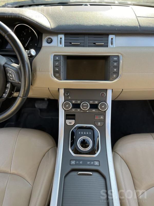 Black Land Rover Range Rover Evoque 2016 in Riga, with an engine capacity of 2.00 L and mileage of 87 thousand km for 12800 €, photo 5 on AUTOMOTO.COM.LV