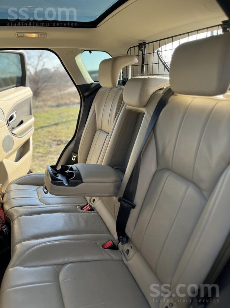 Melns Land Rover Range Rover Evoque 2016 Rīga, ar dzinēja tilpumu 2.00 L un nobraukumu 87 tūkst. km par 12800 €, foto 10 vietnē AUTOMOTO.COM.LV