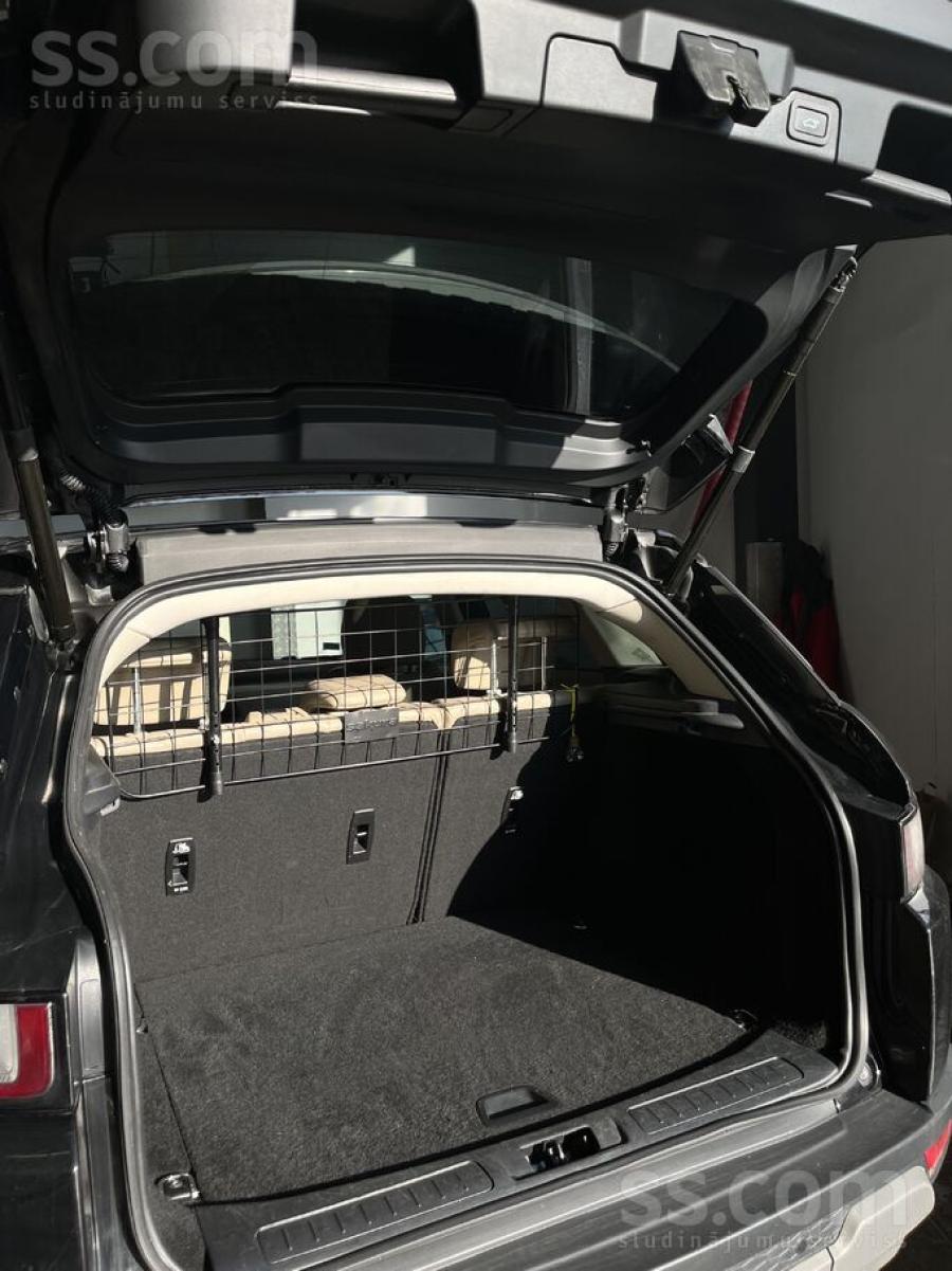 Melns Land Rover Range Rover Evoque 2016 Rīga, ar dzinēja tilpumu 2.00 L un nobraukumu 87 tūkst. km par 12800 €, foto 16 vietnē AUTOMOTO.COM.LV