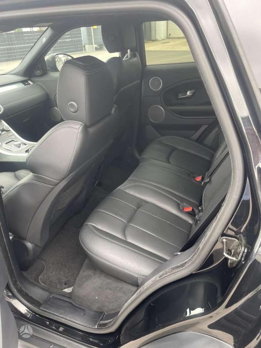 Black Land Rover Range Rover Evoque 2016 in Marijampole, with an engine capacity of 2.00 L and mileage of 142 thousand km for 12600 €, photo 16 on AUTOMOTO.COM.LV