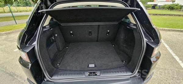 Melns Land Rover Range Rover Evoque 2016 Rīga, ar dzinēja tilpumu 2.00 L un nobraukumu 90 tūkst. km par 15300 €, foto 4 vietnē AUTOMOTO.COM.LV
