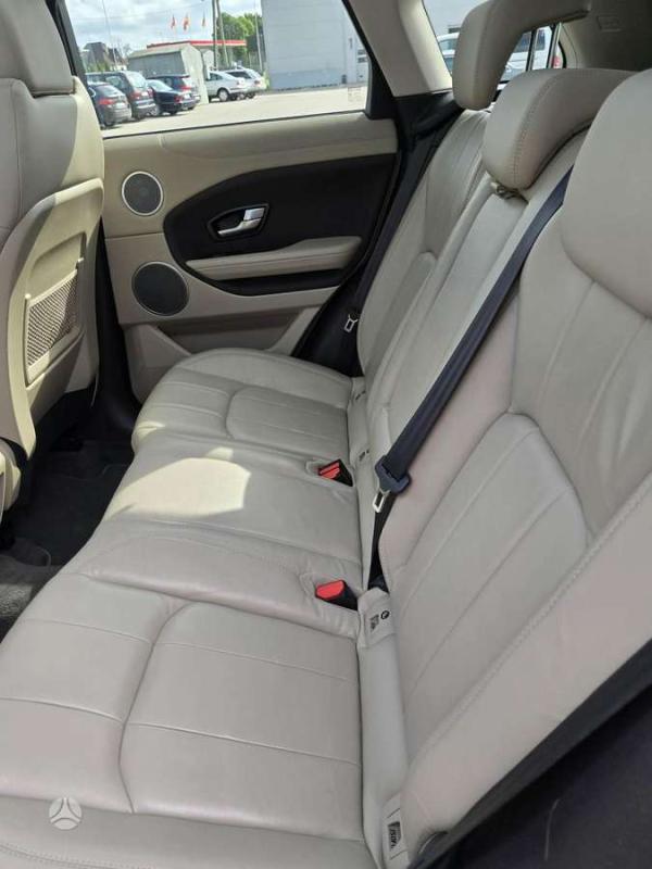 Black Land Rover Range Rover Evoque 2016 in Kaunas, with an engine capacity of 2.00 L and mileage of 165 thousand km for 12500 €, photo 9 on AUTOMOTO.COM.LV