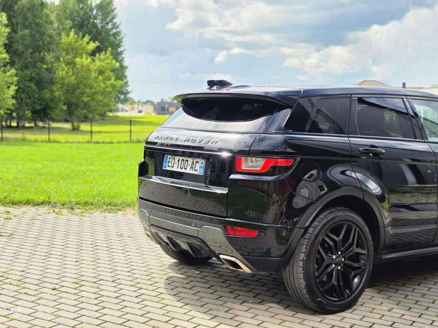 Melns Land Rover Range Rover Evoque 2016 Tauragė, ar dzinēja tilpumu 2.00 L un nobraukumu 185 tūkst. km par 10900 €, foto 14 vietnē AUTOMOTO.COM.LV