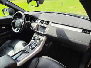 Melns Land Rover Range Rover Evoque 2016 Tauragė, ar dzinēja tilpumu 2.00 L un nobraukumu 185 tūkst. km par 10900 €, foto 18 vietnē AUTOMOTO.COM.LV