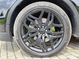 Melns Land Rover Range Rover Evoque 2016 Tauragė, ar dzinēja tilpumu 2.00 L un nobraukumu 185 tūkst. km par 10900 €, foto 21 vietnē AUTOMOTO.COM.LV