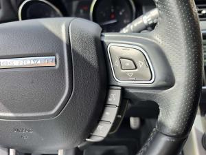 Melns Land Rover Range Rover Evoque 2016 Tauragė, ar dzinēja tilpumu 2.00 L un nobraukumu 185 tūkst. km par 10900 €, foto 30 vietnē AUTOMOTO.COM.LV