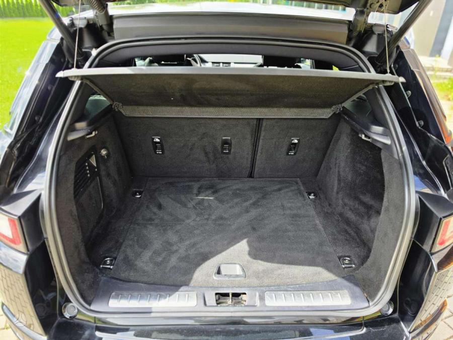 Melns Land Rover Range Rover Evoque 2016 Tauragė, ar dzinēja tilpumu 2.00 L un nobraukumu 185 tūkst. km par 10900 €, foto 35 vietnē AUTOMOTO.COM.LV