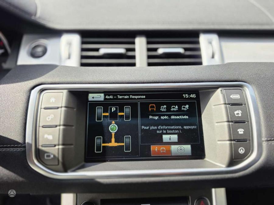 Melns Land Rover Range Rover Evoque 2016 Tauragė, ar dzinēja tilpumu 2.00 L un nobraukumu 185 tūkst. km par 10900 €, foto 38 vietnē AUTOMOTO.COM.LV
