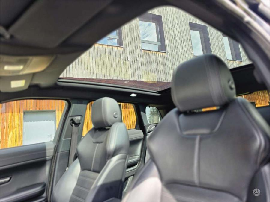Melns Land Rover Range Rover Evoque 2016 Tauragė, ar dzinēja tilpumu 2.00 L un nobraukumu 185 tūkst. km par 10900 €, foto 43 vietnē AUTOMOTO.COM.LV
