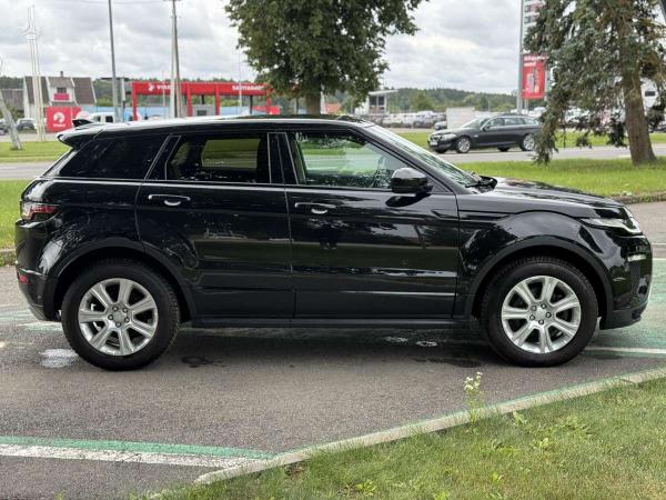 Melns Land Rover Range Rover Evoque 2016 Tauragė, ar dzinēja tilpumu 2.00 L un nobraukumu 164 tūkst. km par 10500 €, foto 7 vietnē AUTOMOTO.COM.LV