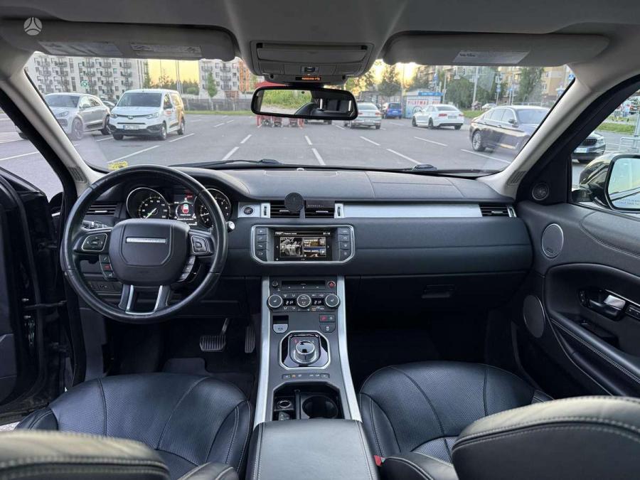 Black Land Rover Range Rover Evoque 2016 in Vilnius, with an engine capacity of 2.00 L and mileage of 155 thousand km for 14800 €, photo 13 on AUTOMOTO.COM.LV