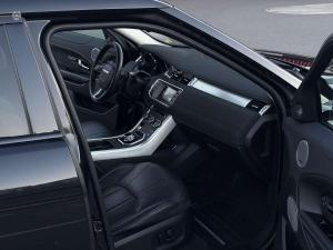 Black Land Rover Range Rover Evoque 2016 in Vilnius, with an engine capacity of 2.00 L and mileage of 155 thousand km for 14800 €, photo 16 on AUTOMOTO.COM.LV