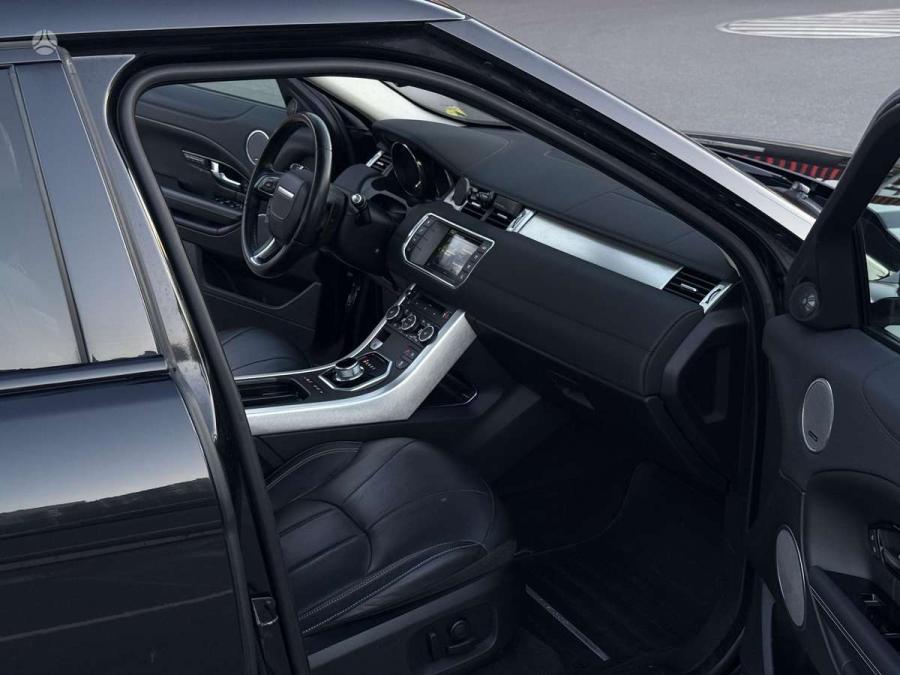 Black Land Rover Range Rover Evoque 2016 in Vilnius, with an engine capacity of 2.00 L and mileage of 155 thousand km for 14800 €, photo 16 on AUTOMOTO.COM.LV