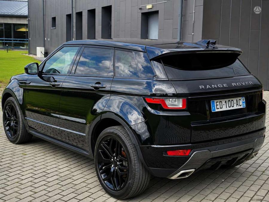 Black Land Rover Range Rover Evoque 2016 in Taurage, with an engine capacity of 2.00 L and mileage of 185 thousand km for 10800 €, photo 6 on AUTOMOTO.COM.LV