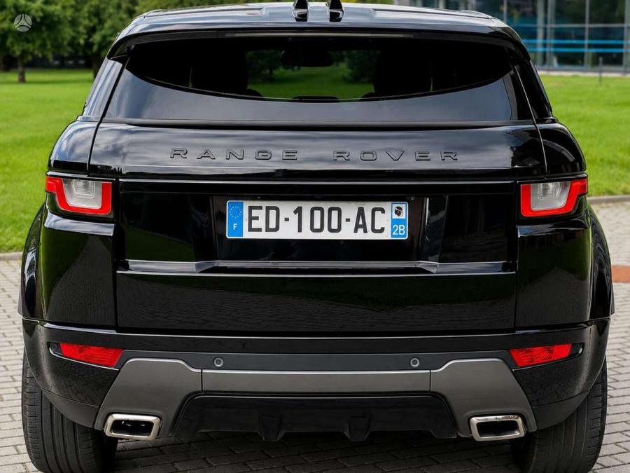 Black Land Rover Range Rover Evoque 2016 in Taurage, with an engine capacity of 2.00 L and mileage of 185 thousand km for 10800 €, photo 7 on AUTOMOTO.COM.LV
