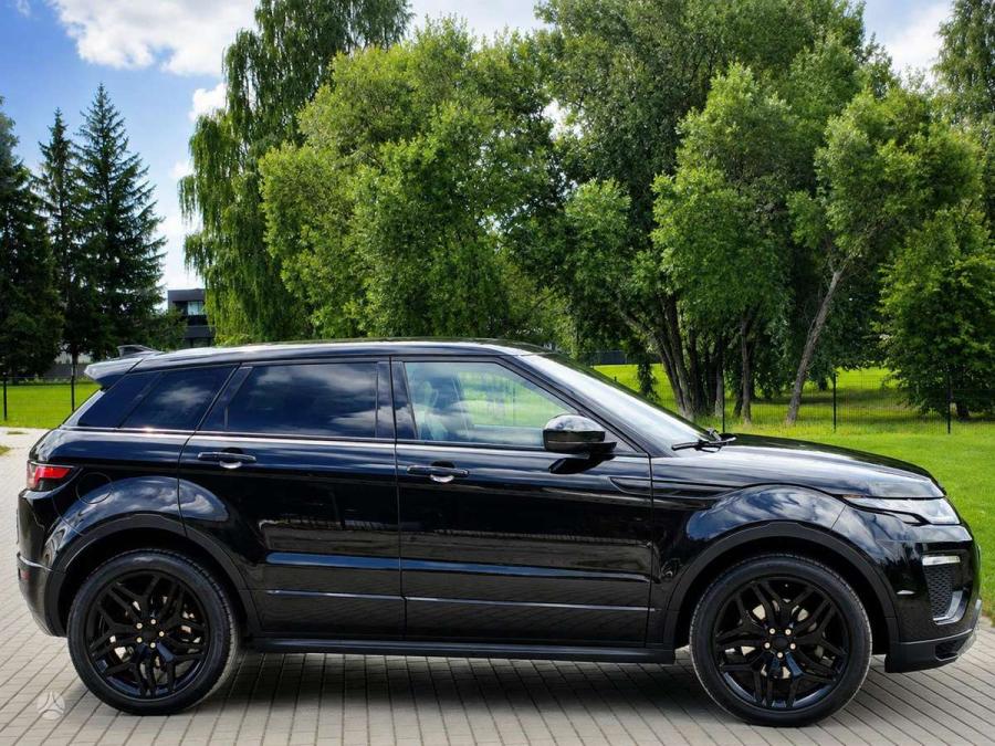 Black Land Rover Range Rover Evoque 2016 in Taurage, with an engine capacity of 2.00 L and mileage of 185 thousand km for 10800 €, photo 9 on AUTOMOTO.COM.LV