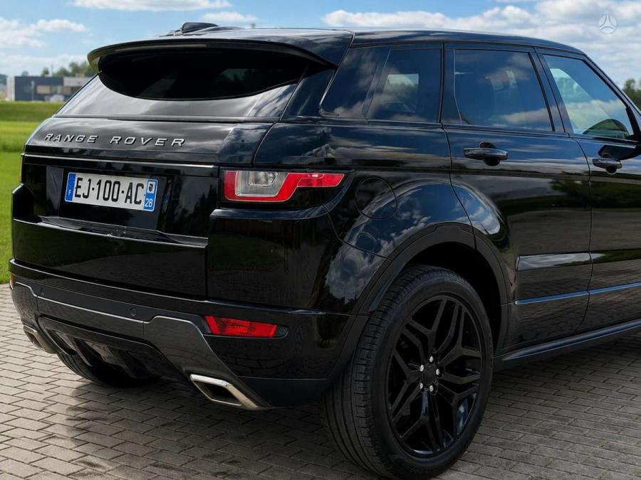 Black Land Rover Range Rover Evoque 2016 in Taurage, with an engine capacity of 2.00 L and mileage of 185 thousand km for 10800 €, photo 14 on AUTOMOTO.COM.LV
