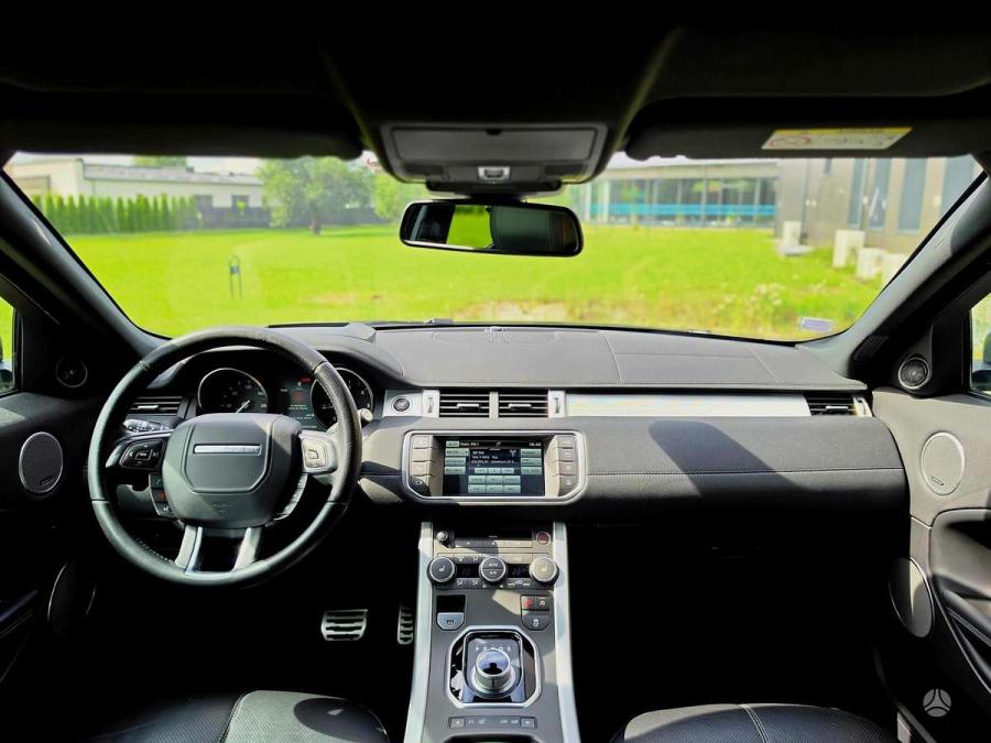 Black Land Rover Range Rover Evoque 2016 in Taurage, with an engine capacity of 2.00 L and mileage of 185 thousand km for 10800 €, photo 18 on AUTOMOTO.COM.LV