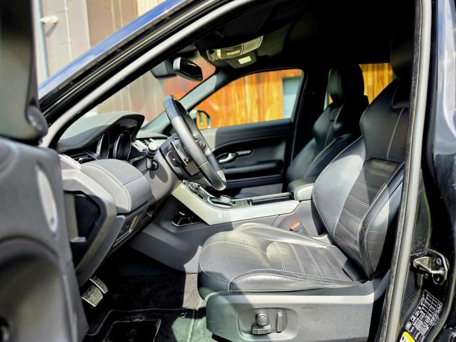 Black Land Rover Range Rover Evoque 2016 in Taurage, with an engine capacity of 2.00 L and mileage of 185 thousand km for 10800 €, photo 19 on AUTOMOTO.COM.LV