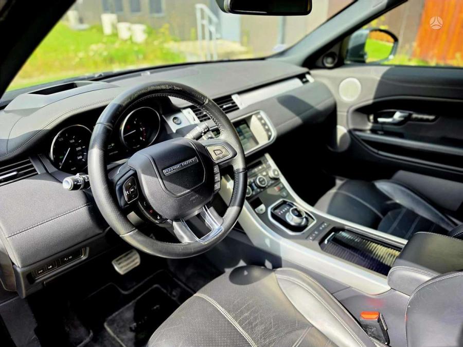Black Land Rover Range Rover Evoque 2016 in Taurage, with an engine capacity of 2.00 L and mileage of 185 thousand km for 10800 €, photo 21 on AUTOMOTO.COM.LV