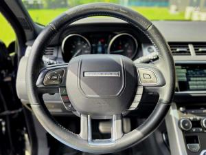 Black Land Rover Range Rover Evoque 2016 in Taurage, with an engine capacity of 2.00 L and mileage of 185 thousand km for 10800 €, photo 22 on AUTOMOTO.COM.LV