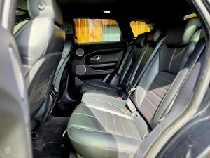 Black Land Rover Range Rover Evoque 2016 in Taurage, with an engine capacity of 2.00 L and mileage of 185 thousand km for 10800 €, photo 37 on AUTOMOTO.COM.LV