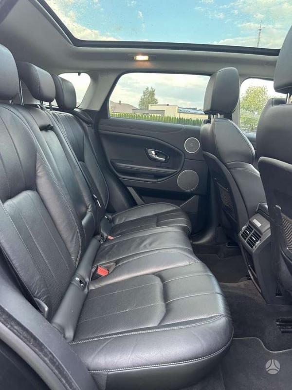 Black Land Rover Range Rover Evoque 2016 in Taurage, with an engine capacity of 2.00 L and mileage of 153 thousand km for 10900 €, photo 9 on AUTOMOTO.COM.LV