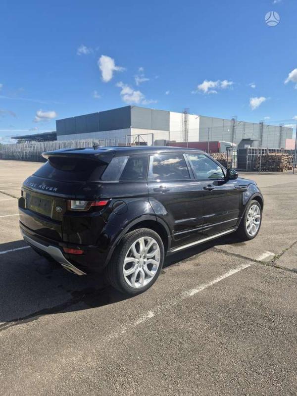 Black Land Rover Range Rover Evoque 2016 in Panevezys, with an engine capacity of 2.00 L and mileage of 148 thousand km for 8300 €, photo 5 on AUTOMOTO.COM.LV