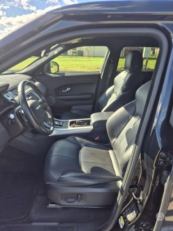 Black Land Rover Range Rover Evoque 2016 in Panevezys, with an engine capacity of 2.00 L and mileage of 148 thousand km for 8300 €, photo 11 on AUTOMOTO.COM.LV