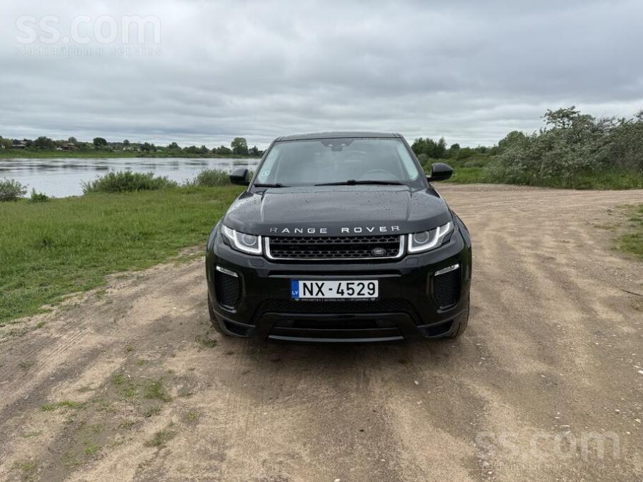 Melns Land Rover Range Rover Evoque 2017 Daugavpils, ar dzinēja tilpumu 2.00 L un nobraukumu 194 tūkst. km par 15500 €, foto 2 vietnē AUTOMOTO.COM.LV