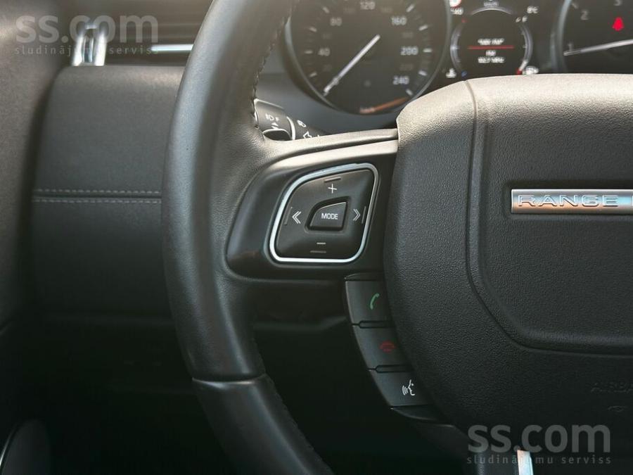 Melns Land Rover Range Rover Evoque 2017 Jelgava, ar dzinēja tilpumu 2.00 L un nobraukumu 0 tūkst. km par 16990 €, foto 27 vietnē AUTOMOTO.COM.LV