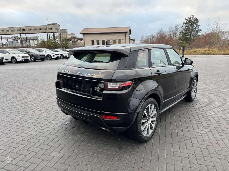 Melns Land Rover Range Rover Evoque 2017 Telšiai, ar dzinēja tilpumu 2.00 L un nobraukumu 210 tūkst. km par 9999 €, foto 7 vietnē AUTOMOTO.COM.LV
