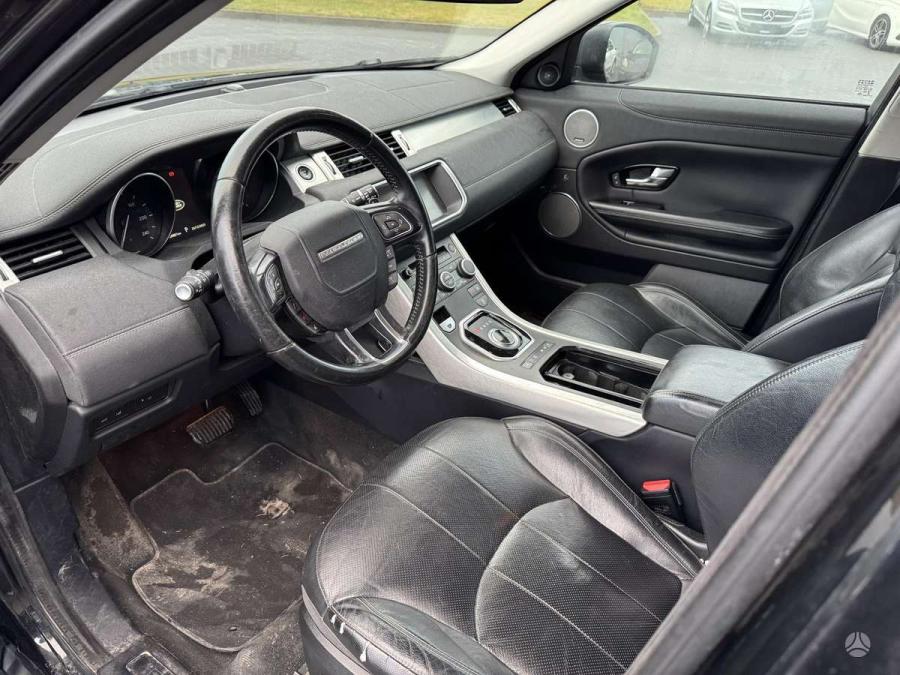 Melns Land Rover Range Rover Evoque 2017 Telšiai, ar dzinēja tilpumu 2.00 L un nobraukumu 210 tūkst. km par 9999 €, foto 14 vietnē AUTOMOTO.COM.LV