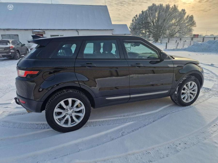 Black Land Rover Range Rover Evoque 2017 in Taurage, with an engine capacity of 2.00 L and mileage of 177 thousand km for 10800 €, photo 8 on AUTOMOTO.COM.LV