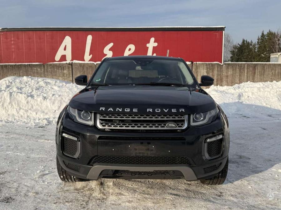 Black Land Rover Range Rover Evoque 2017 in Utena, with an engine capacity of 2.00 L and mileage of 201 thousand km for 7950 €, photo 2 on AUTOMOTO.COM.LV