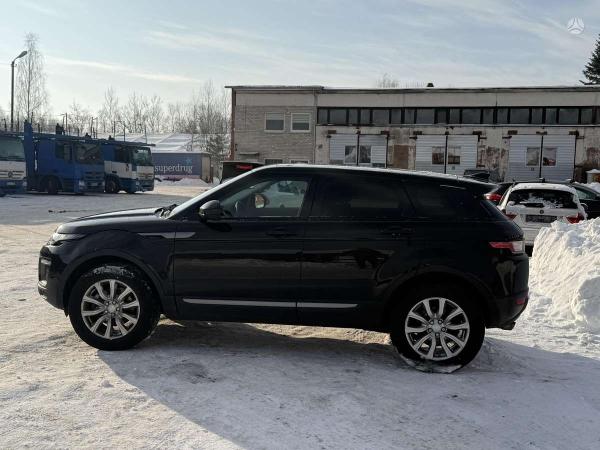 Melns Land Rover Range Rover Evoque 2017 Utena, ar dzinēja tilpumu 2.00 L un nobraukumu 201 tūkst. km par 7950 €, foto 5 vietnē AUTOMOTO.COM.LV
