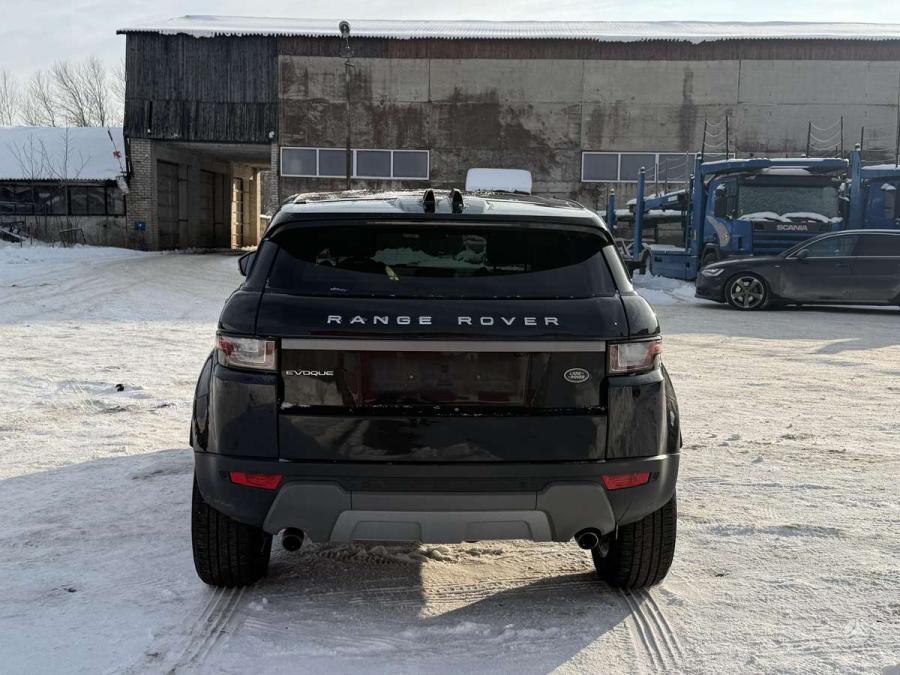 Black Land Rover Range Rover Evoque 2017 in Utena, with an engine capacity of 2.00 L and mileage of 201 thousand km for 7950 €, photo 6 on AUTOMOTO.COM.LV