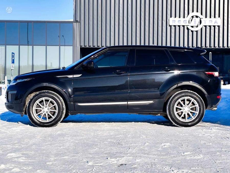 Melns Land Rover Range Rover Evoque 2017 Šauļi, ar dzinēja tilpumu 2.00 L un nobraukumu 173 tūkst. km par 7900 €, foto 9 vietnē AUTOMOTO.COM.LV
