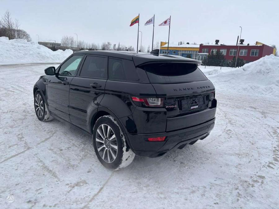 Black Land Rover Range Rover Evoque 2017 in Telschi, with an engine capacity of 2.00 L and mileage of 210 thousand km for 12300 €, photo 3 on AUTOMOTO.COM.LV