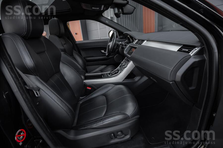 Black Land Rover Range Rover Evoque 2017 in Jelgava, with an engine capacity of 2.00 L and mileage of 0 thousand km for 13500 €, photo 8 on AUTOMOTO.COM.LV