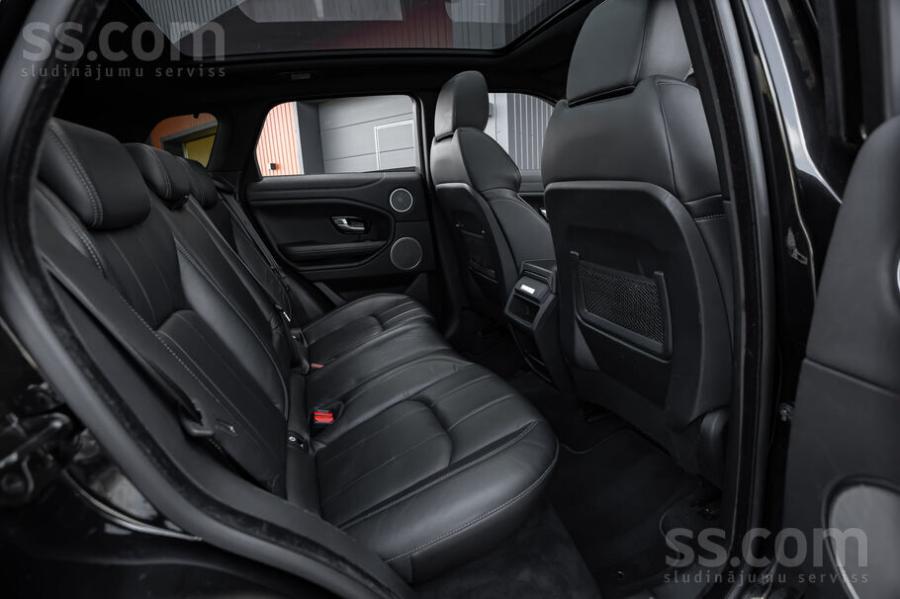 Black Land Rover Range Rover Evoque 2017 in Jelgava, with an engine capacity of 2.00 L and mileage of 0 thousand km for 13500 €, photo 9 on AUTOMOTO.COM.LV