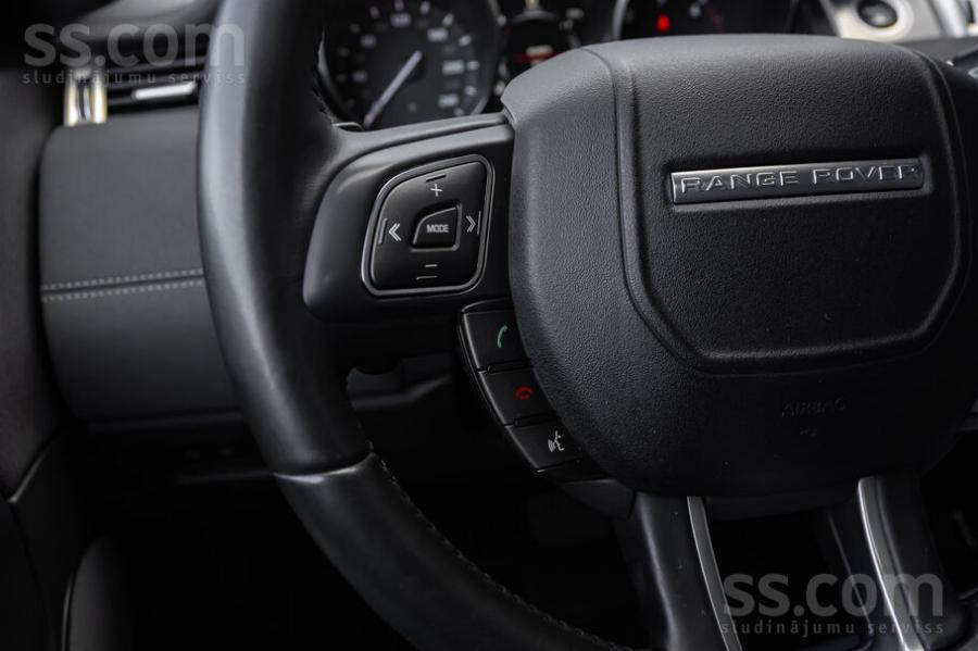 Black Land Rover Range Rover Evoque 2017 in Jelgava, with an engine capacity of 2.00 L and mileage of 0 thousand km for 13500 €, photo 25 on AUTOMOTO.COM.LV