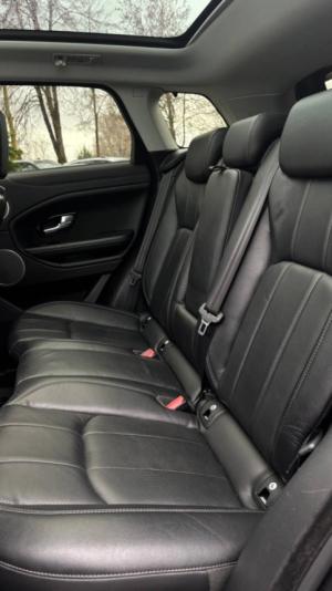Black Land Rover Range Rover Evoque 2017 in Riga, with an engine capacity of 2.00 L and mileage of 192 thousand km for 15990 €, photo 15 on AUTOMOTO.COM.LV