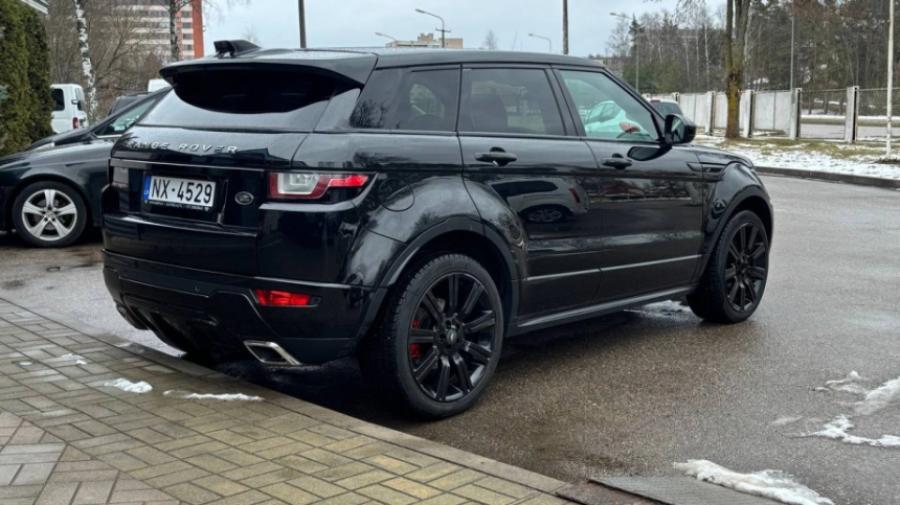 Black Land Rover Range Rover Evoque 2017 in Riga, with an engine capacity of 2.00 L and mileage of 192 thousand km for 15990 €, photo 21 on AUTOMOTO.COM.LV