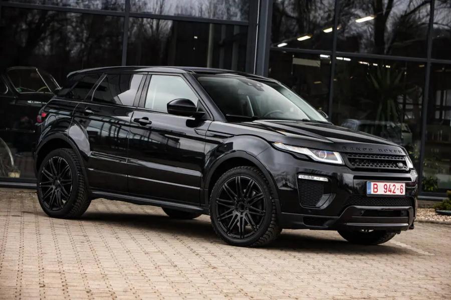 Melns Land Rover Range Rover Evoque 2017 Jelgava, ar dzinēja tilpumu 2.00 L un nobraukumu 173 tūkst. km par 15990 €, foto 7 vietnē AUTOMOTO.COM.LV