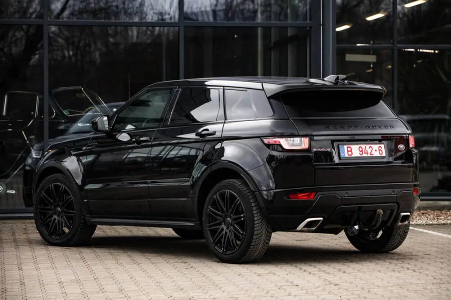 Melns Land Rover Range Rover Evoque 2017 Jelgava, ar dzinēja tilpumu 2.00 L un nobraukumu 173 tūkst. km par 15990 €, foto 14 vietnē AUTOMOTO.COM.LV