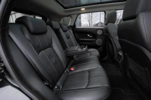 Melns Land Rover Range Rover Evoque 2017 Jelgava, ar dzinēja tilpumu 2.00 L un nobraukumu 173 tūkst. km par 15990 €, foto 26 vietnē AUTOMOTO.COM.LV